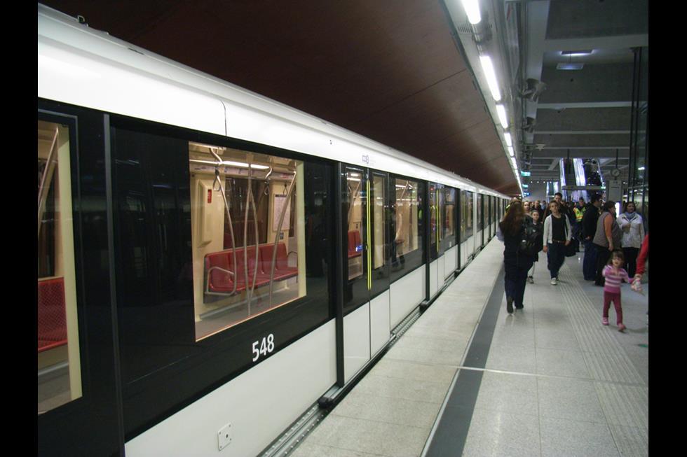 Automated metro Line M4 opens in Budapest | News | Railway Gazette ...